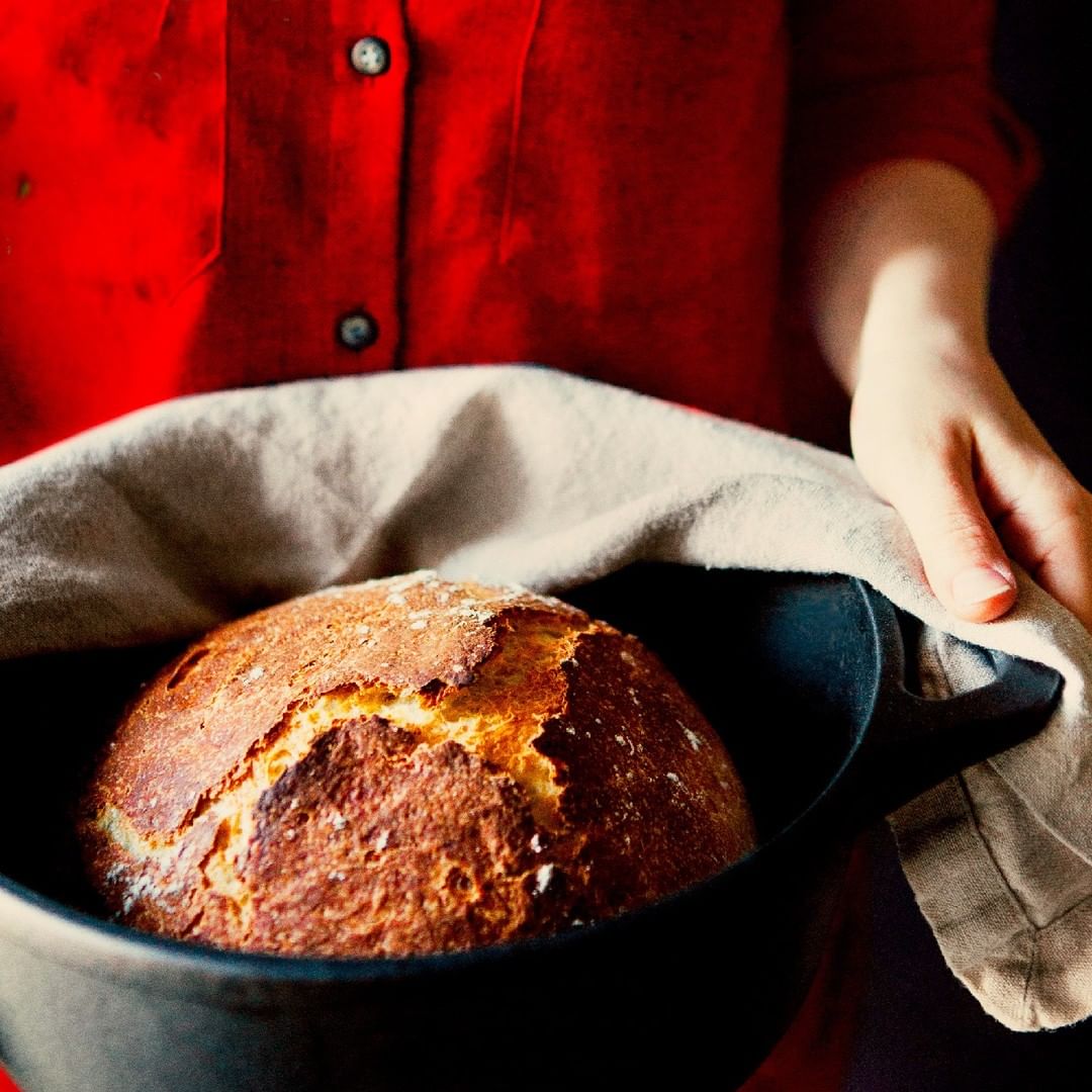 Beneficios de hornear pan en un horno holandés – Victoria